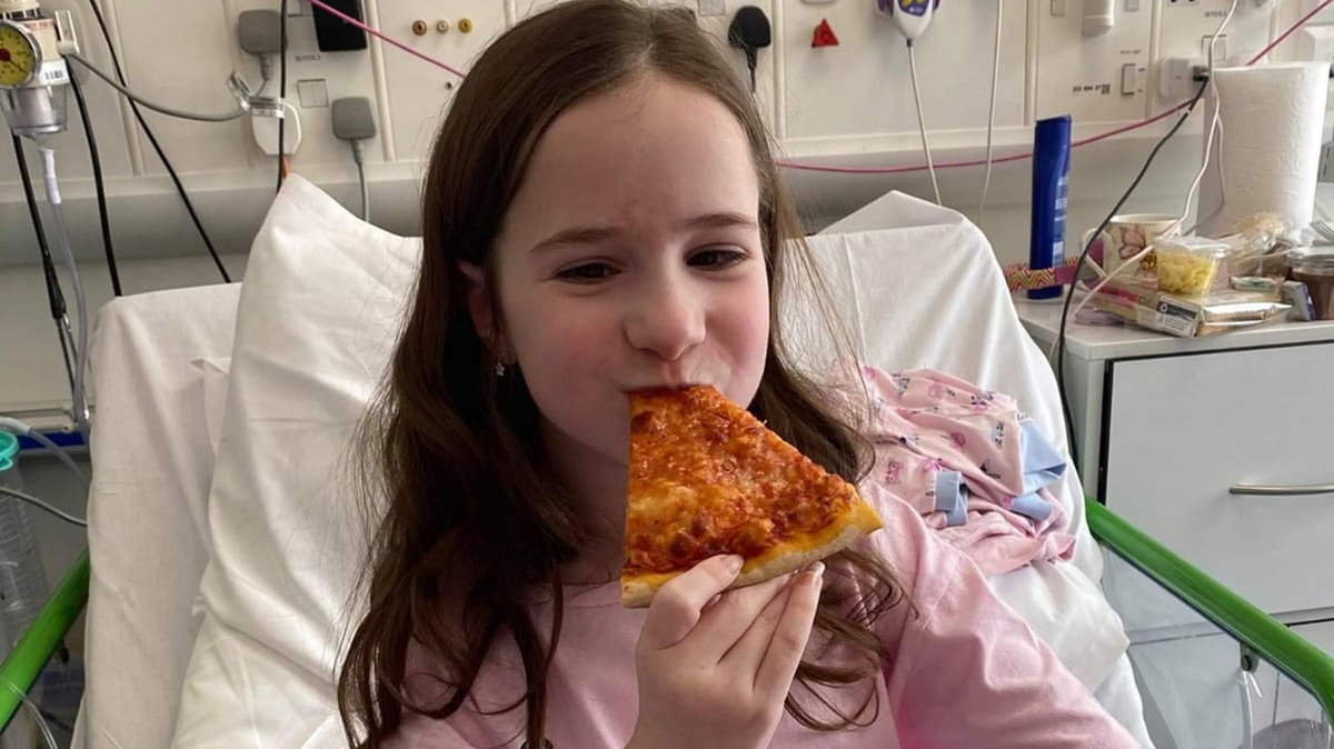 Camp Simcha gifts lift the spirits of children in hospital - The Jewish ...