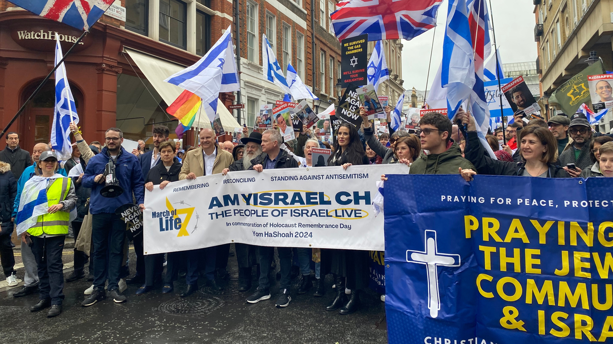 Christians join Jewish community in solidarity and defiance on Yom ...