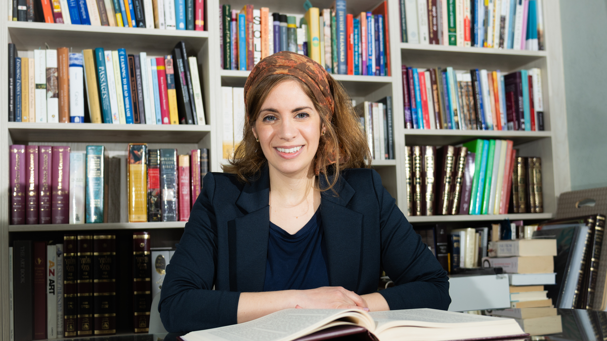 First UK female Orthodox communal rabbi to be ordained - The Jewish ...