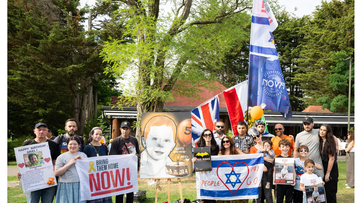 Hendon and Brighton communities gather on hostage Ariel Bibas’ fifth ...