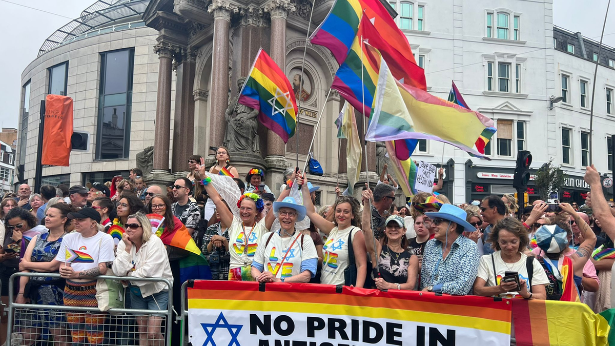 Jewish group excluded from Brighton Pride - The Jewish Chronicle - The ...