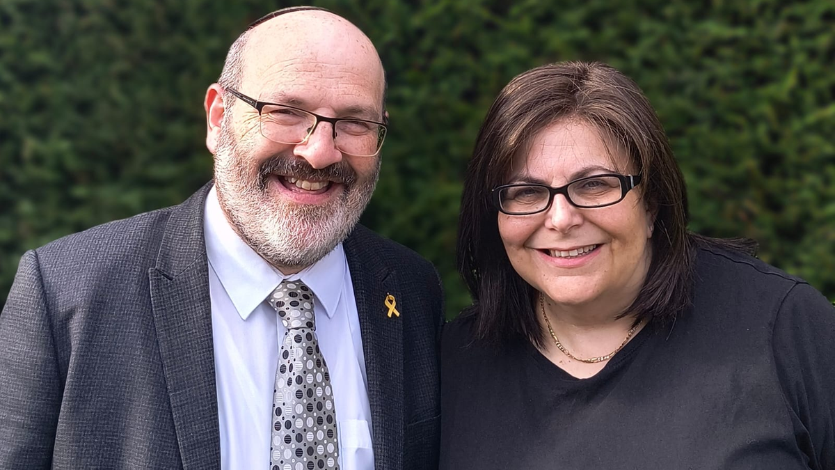 Rabbi Jason and Rebbetzin Elise Kleiman are Pinner’s new rabbinic ...