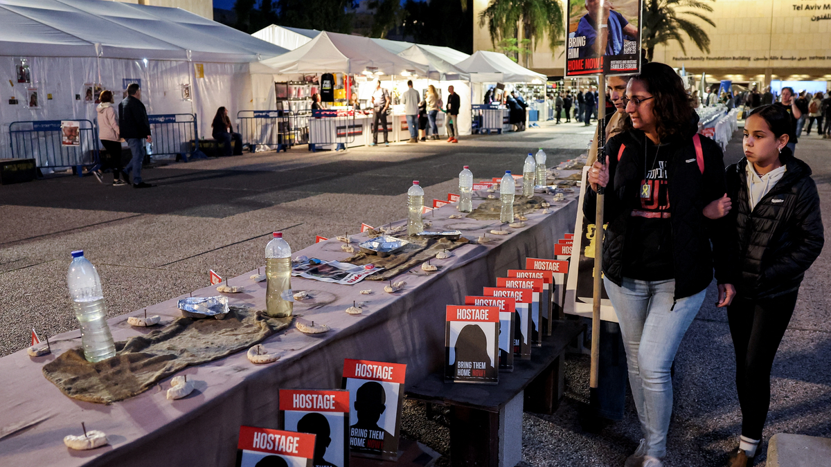 Seats around Passover table to be left vacant this year for Gaza ...
