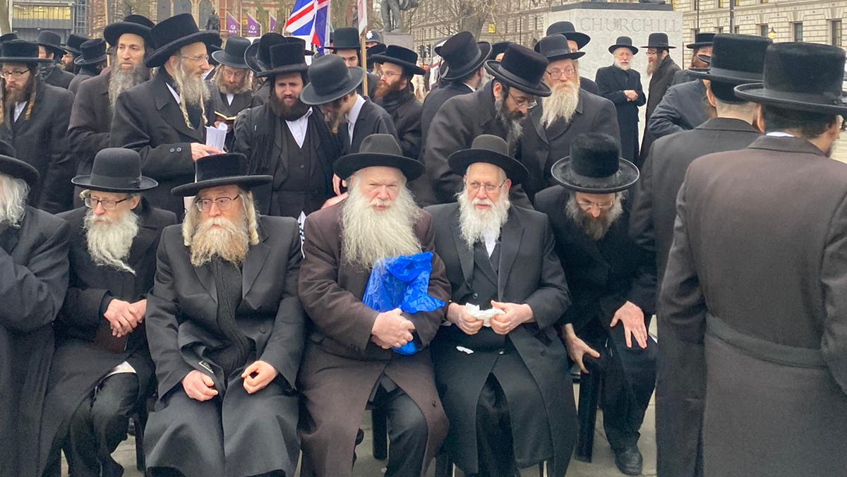 Charedi protesters denounce new Schools Bill as ‘persecution’ - The ...