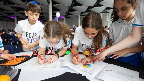 Etgar rappers show it's cool to be a priest - The Jewish Chronicle ...