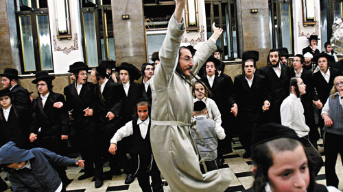 Let go and join the Simchat Torah dance - The Jewish Chronicle - The ...