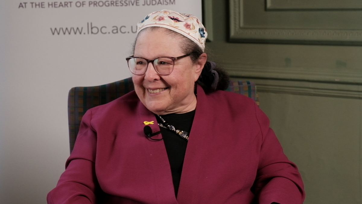 Rabbi Sacks was ‘wonderful’ to me, recalls Britain’s first woman rabbi ...