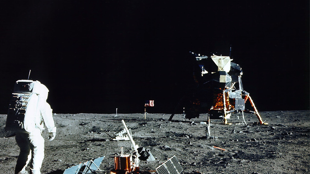 What Maimonides would have made of the moon landing - The Jewish Chronicle - The Jewish Chronicle