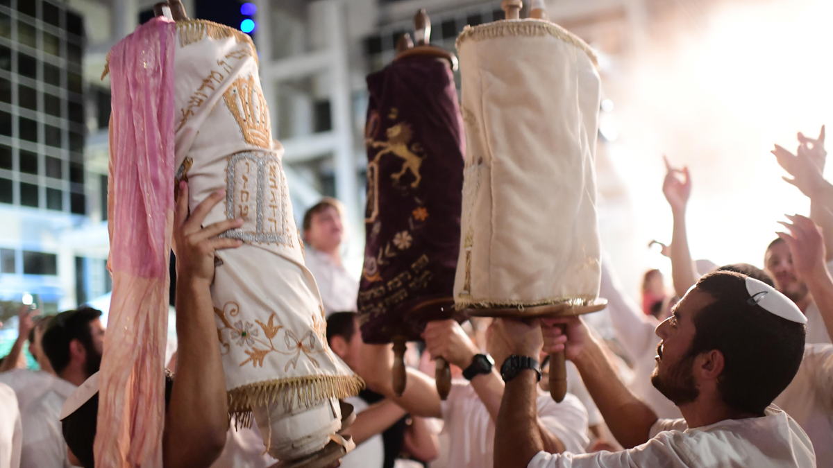 Why we must dance again on Simchat Torah - The Jewish Chronicle - The ...