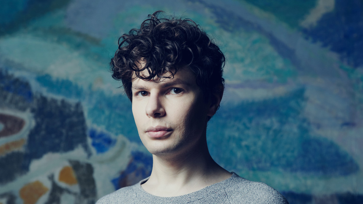 Book review: Help by Simon Amstell - The Jewish Chronicle - The Jewish ...