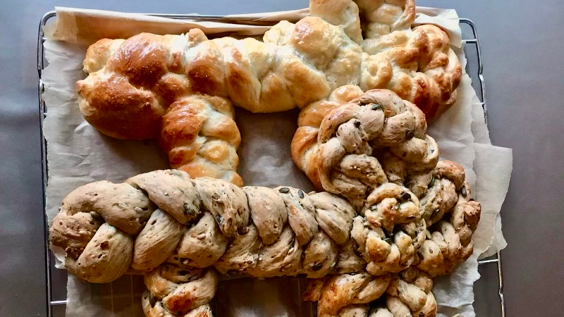 The key to freedom – a new meaning for the shlissel challah - The ...