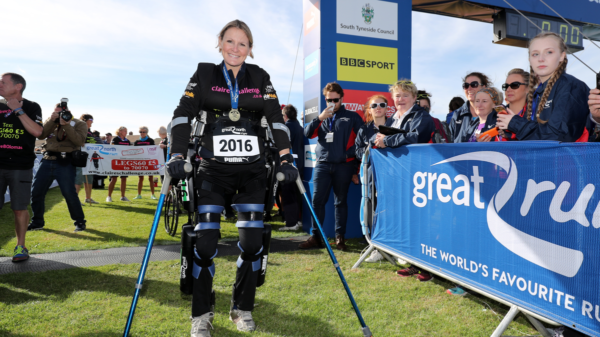 Israeli invention the ReWalk suit helps people to walk again - The ...