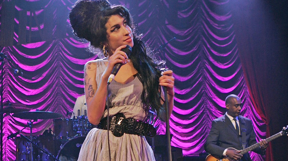 ‘Our Amy is still helping other girls’ Make-up inspired by Amy ...