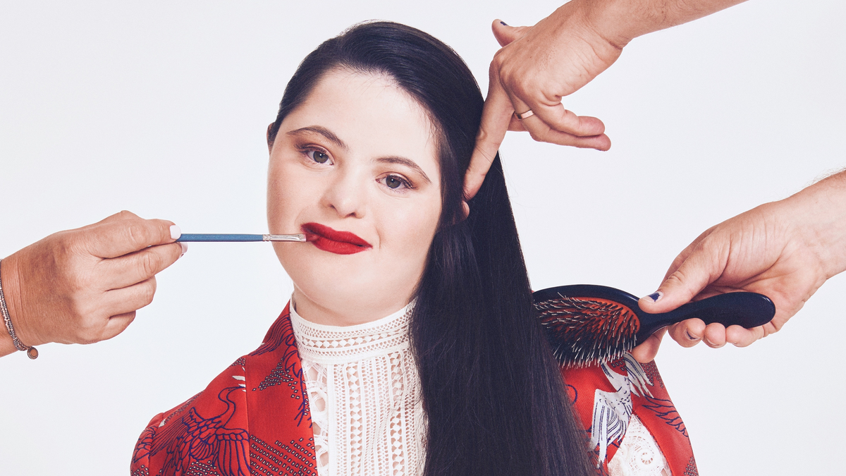 Ellie Goldstein: Meet the Jewish catwalk star with Down's Syndrome ...