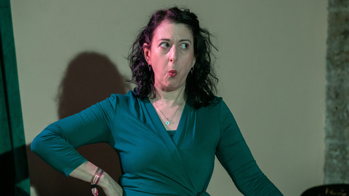 Why I brought heimishe humour to the London stage - The Jewish ...