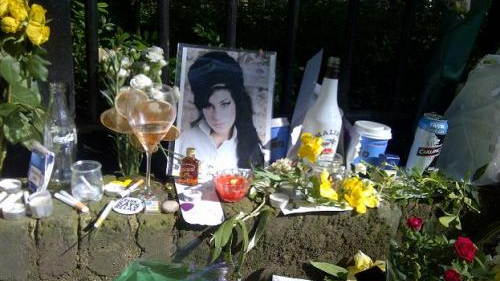 Amy Winehouse death due to alcohol poisoning - The Jewish Chronicle ...