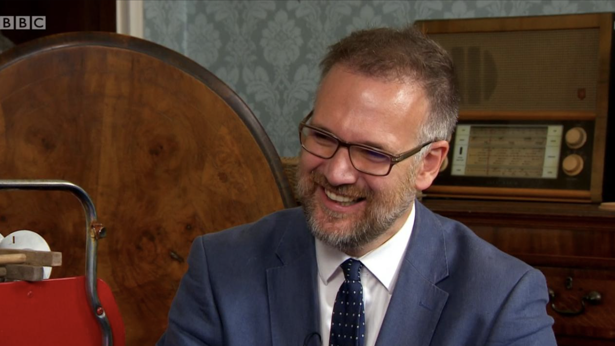 BBC’s Bargain Hunt star is selling Nazi memorabilia - The Jewish ...