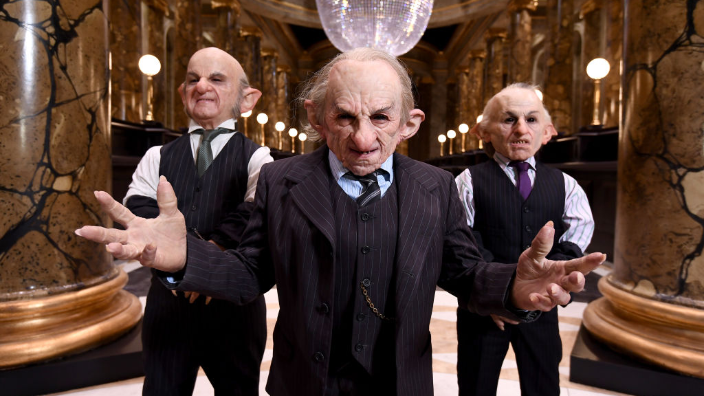 Hogwarts Legacy antisemitism: JK Rowling game sparks controversy - The ...