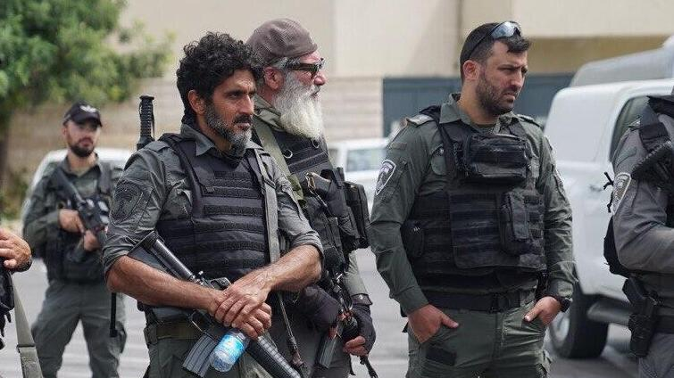 Fauda star Tsahi Halevi pictured in real-life Israeli police raid - The ...