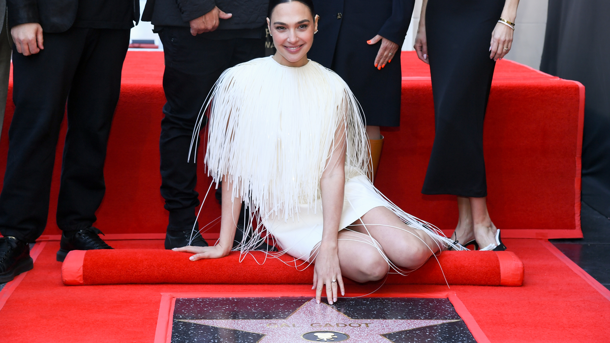 Gal Gadot first Israeli actor to receive star on Hollywood Walk of Fame ...