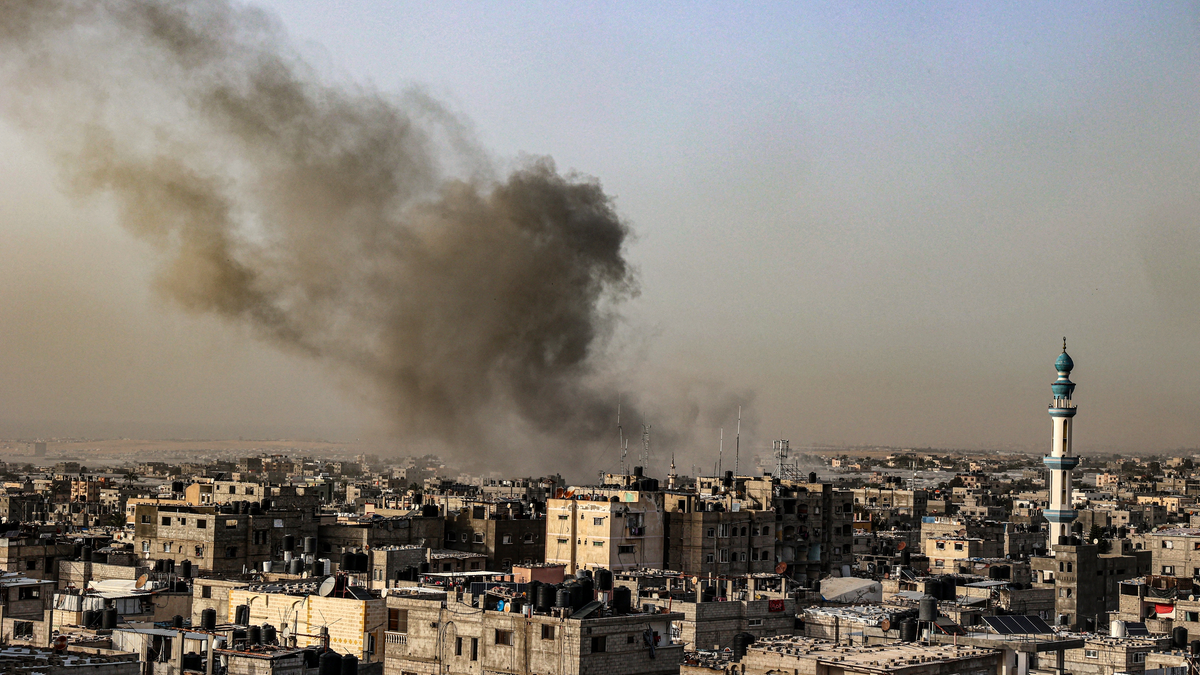 IDF tells Gazans to evacuate eastern Rafah - The Jewish Chronicle - The ...