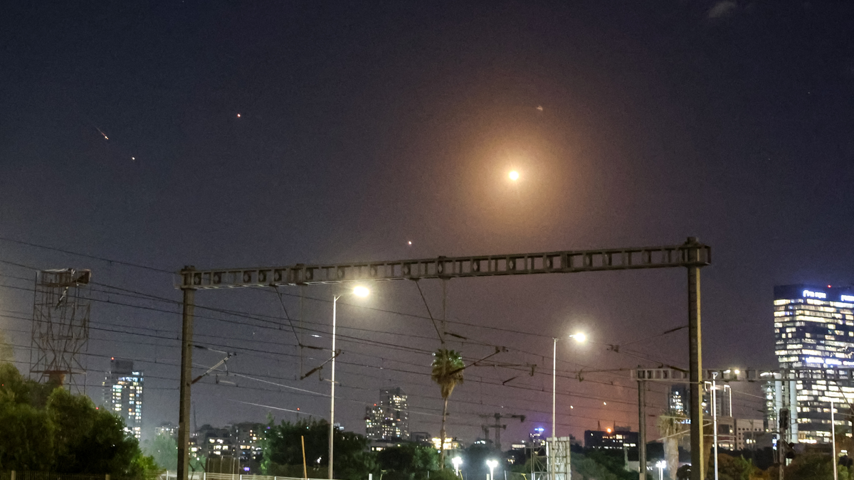 Iran missile attack: Millions of Israelis sheltering after hundreds of ...