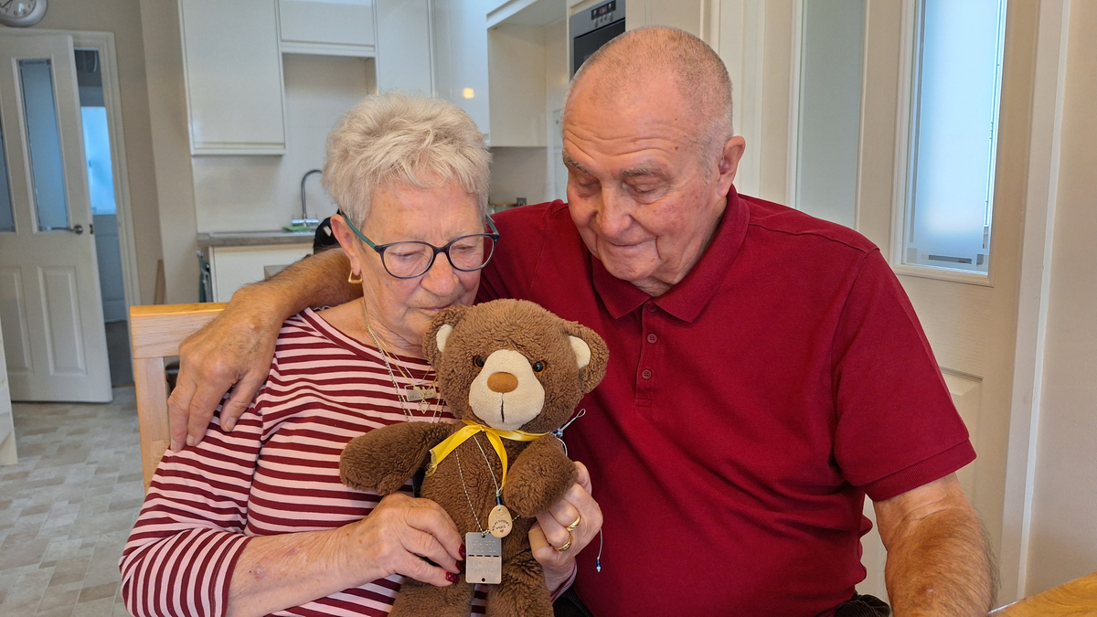 Victim’s parents criticise UK response to October 7 - The Jewish ...