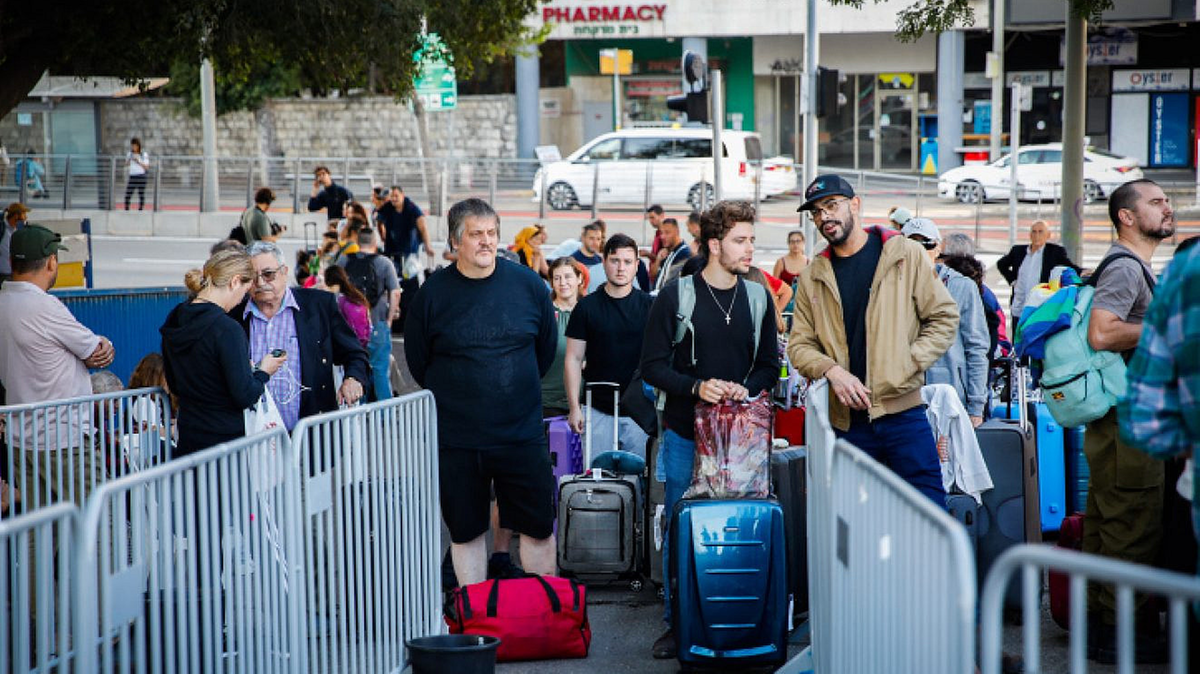 US citizens evacuated by sea via Haifa port - The Jewish Chronicle ...