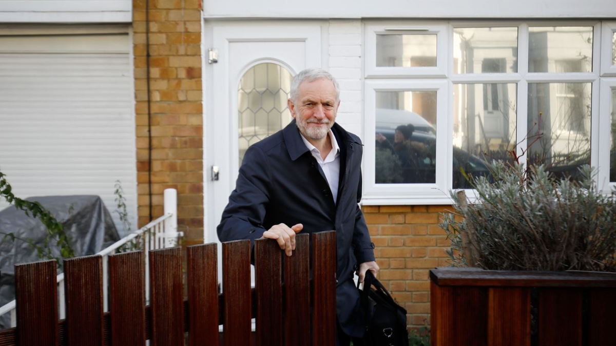 Jeremy Corbyn gives Labour MPs green-light to avoid voting for ...