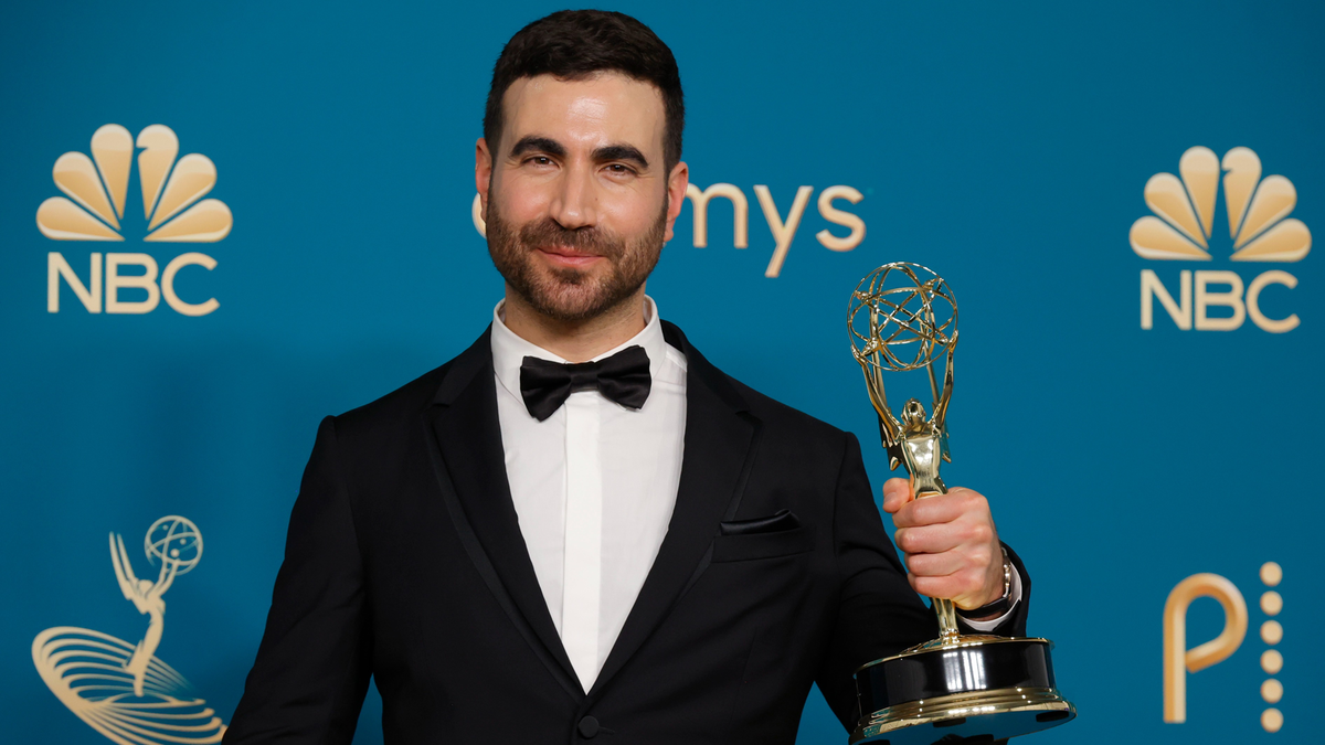 Jewish actor and London native Brett Goldstein wins another Emmy for ...