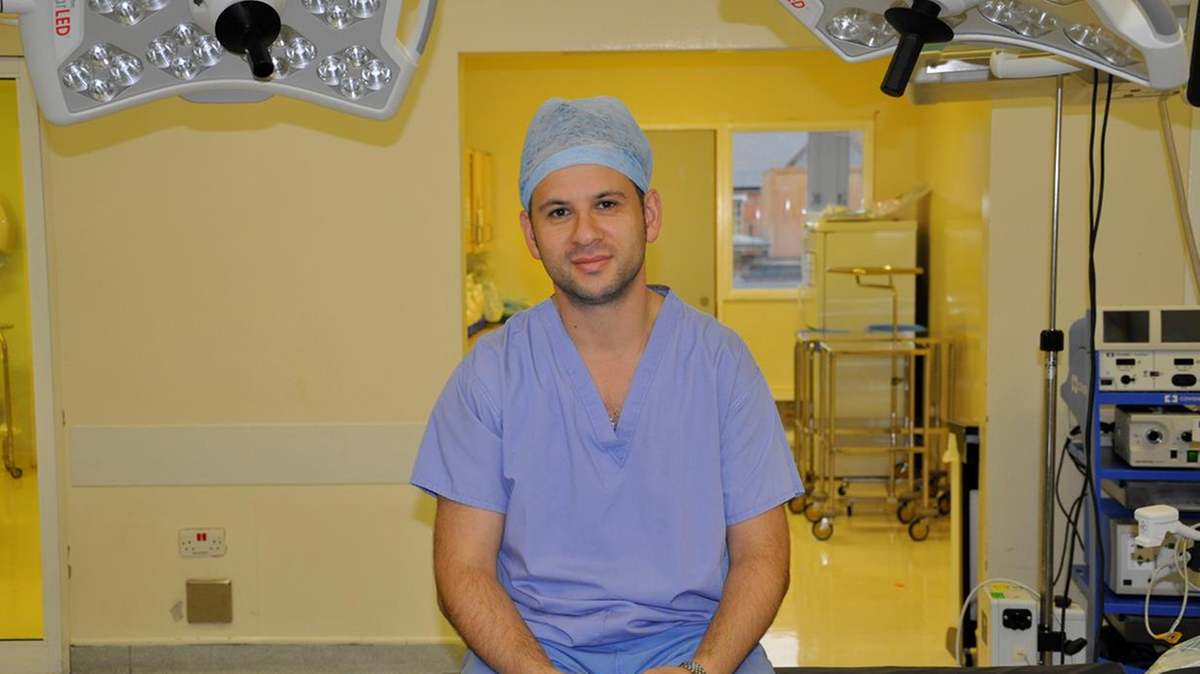 Jewish doctor takes charge of NHS social media accounts - The Jewish ...