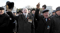 Jewish war heroes get final salute at Rememberance Day - The Jewish ...