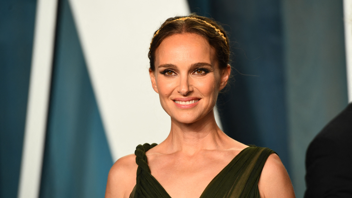 Natalie Portman goes back to her roots to play Jewish mum in 1960s ...