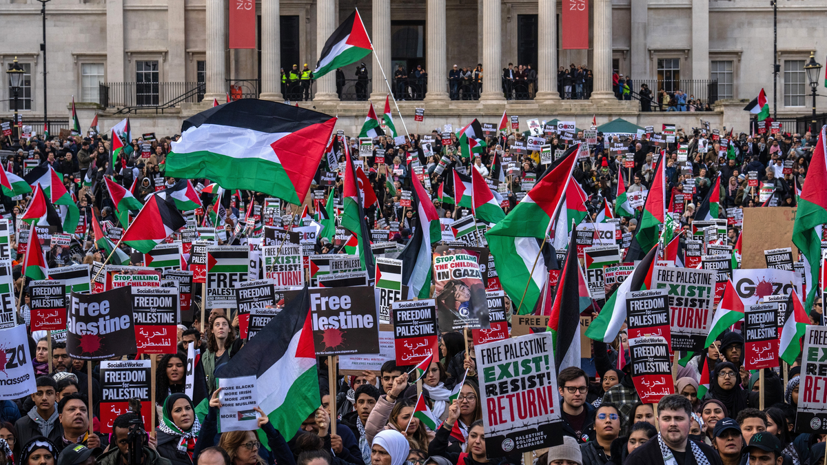 Palestine protesters call for ‘intifada’ as tens of thousands march ...