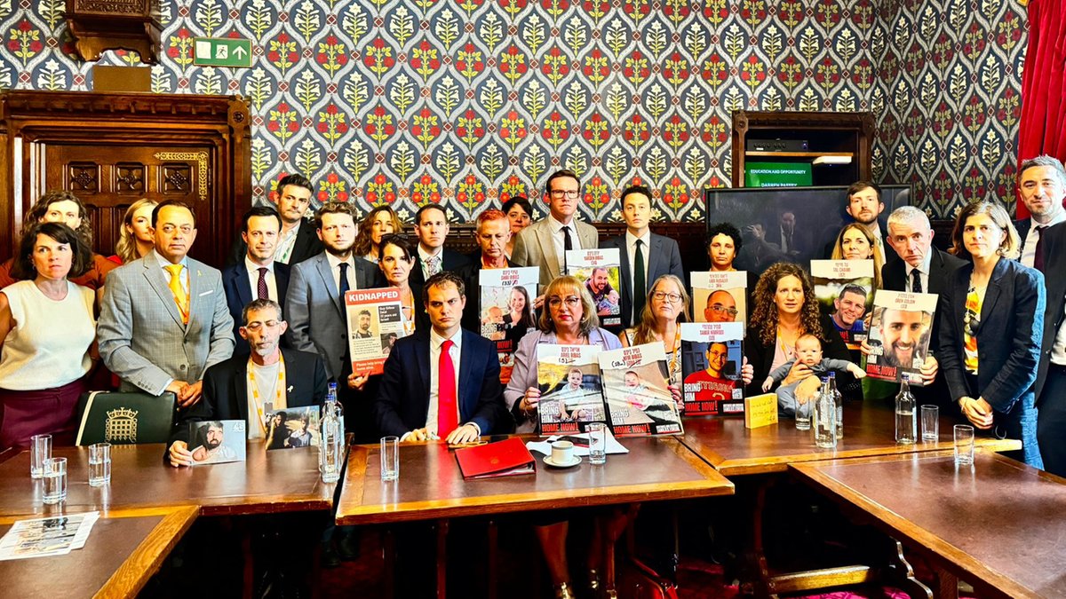 Families of October 7 hostages meet new Middle East Minister and Labour ...