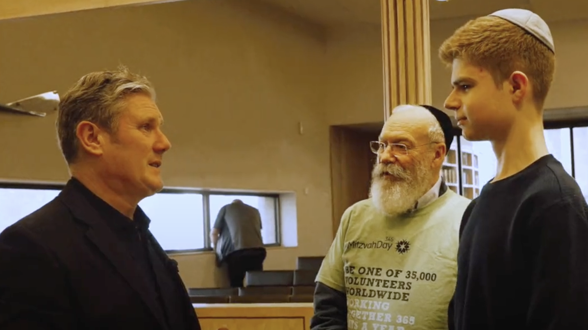 Keir Starmer says he's 'inspired' by Jewish community in Chanukah video ...