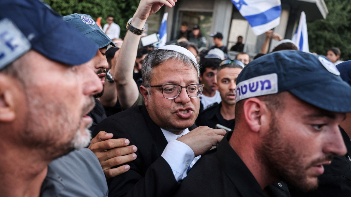 MPs pressure government to sanction Israeli ministers - The Jewish ...