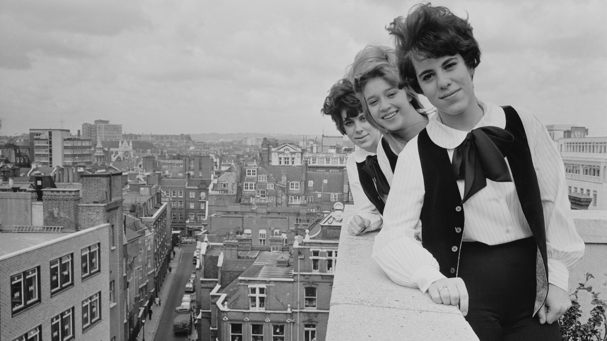 The Shangri-Las: The 60s girl band of Jewish sisters led by trail ...