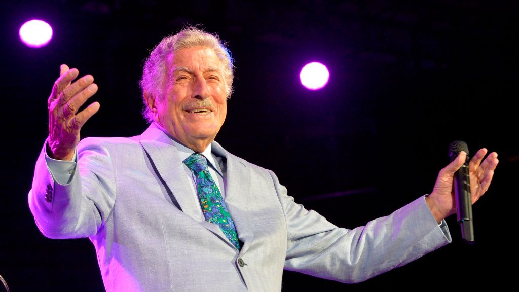 Tony Bennett: Legendary US singer who helped to liberate Nazi death ...