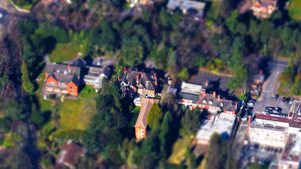 Jewish student house plans security fence due to ‘huge surge’ in ...