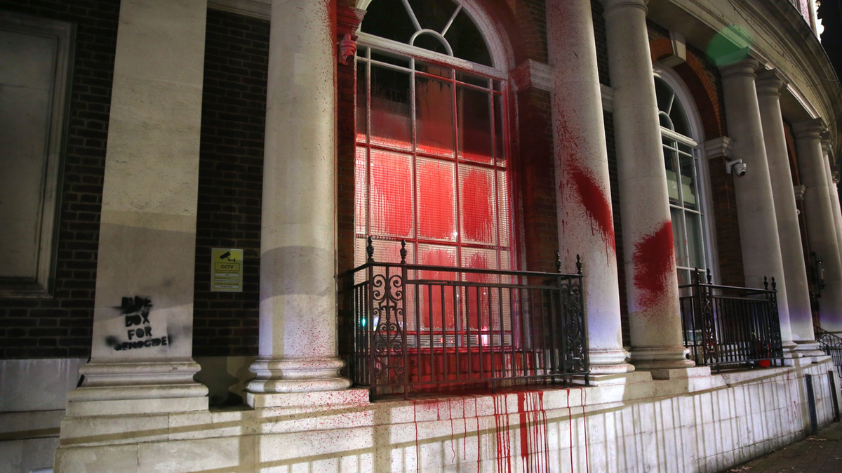 Outrage as Jewish charity and advocacy group attacked on Balfour ...