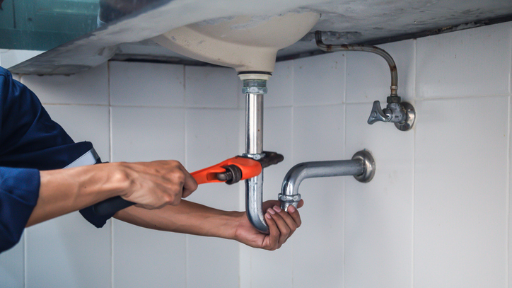 Meet the London plumber who will not unblock your toilet if you are a ...