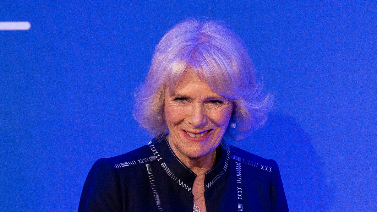 The Queen becomes patron of The Anne Frank Trust - The Jewish Chronicle ...