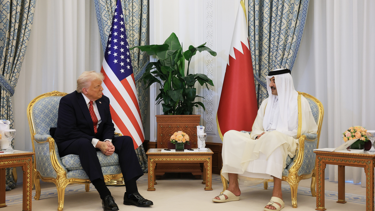 Trump: US to ‘take’ Gaza and turn it into ‘freedom zone’ - The Jewish ...