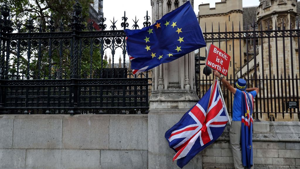 Warning over far-right surge as poll shows Britons open to ‘strong ...