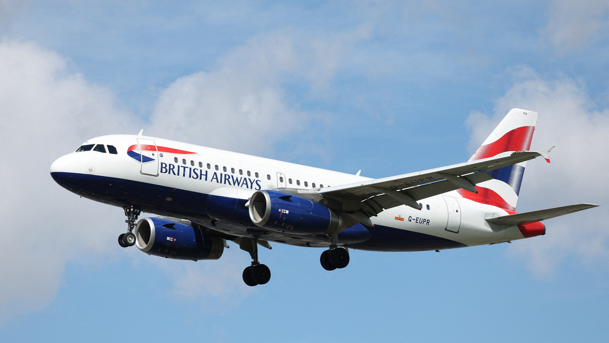 BA suspends steward who told passenger not to touch ‘Jewish-made’ Coca ...