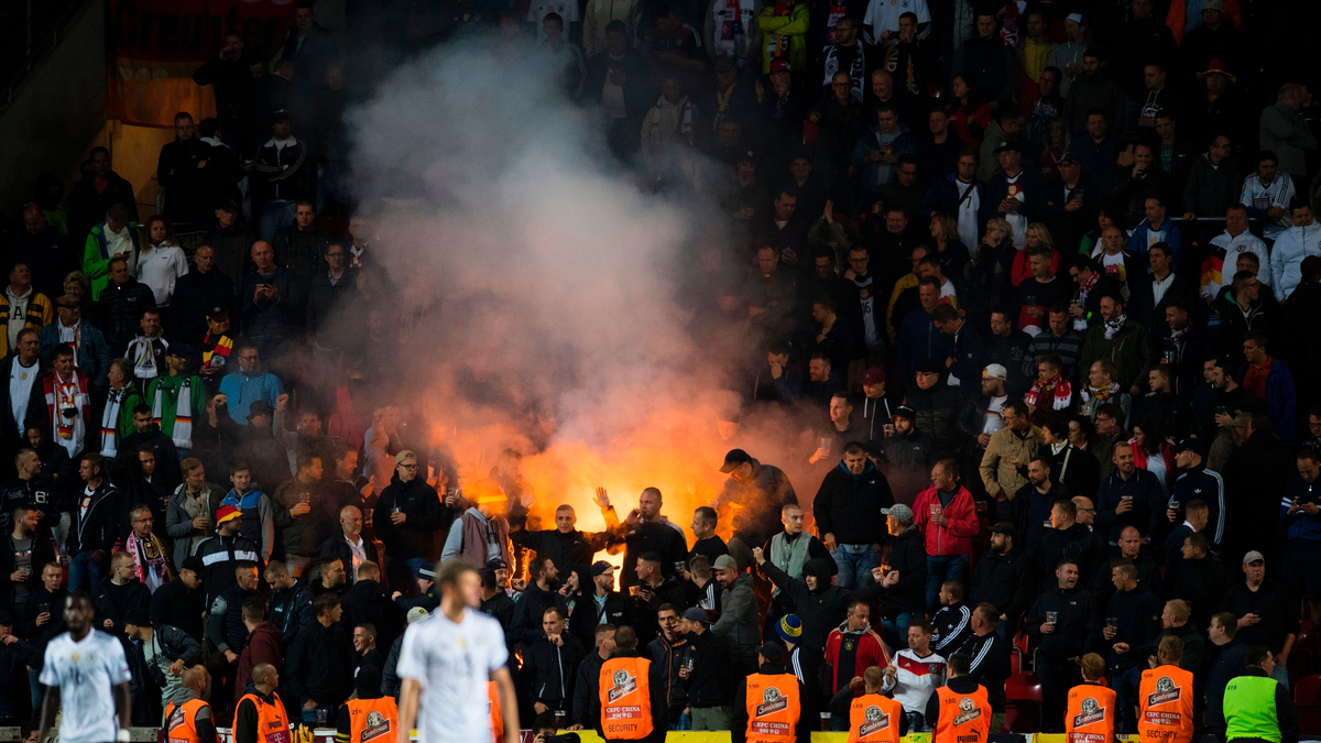 German hooligans chant Nazi slogans at World Cup match - The Jewish ...
