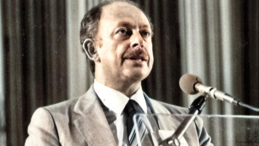 Isi Leibler: a macher who is not scared of a scrap - The Jewish ...