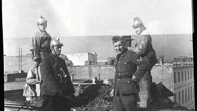 Uncovered photos of Warsaw Ghetto Uprising taken secretly by Polish ...