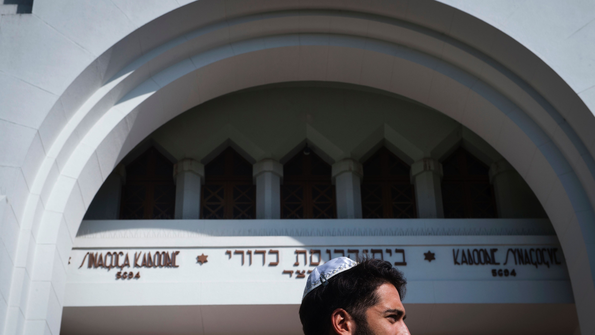 Portugal approves annual day to commemorate historic Inquisition of ...